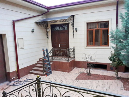 Мирзо Улугбекский район Никитина угловой евродом 2-уровневий 2 дома .