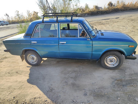 Срочно сотилади 2106