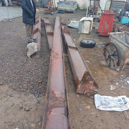 Dvux tover sotiladi 6000 kilosi savetski 37 sm 6 metrdan 30 sm ham bor
