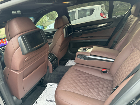 Продается своя BMW 7 series
