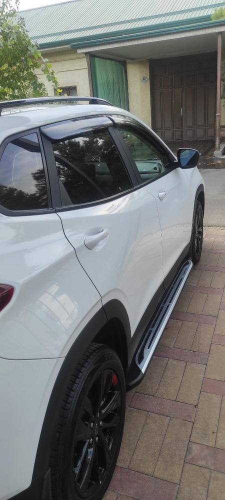 Tracker red line Chinese edition