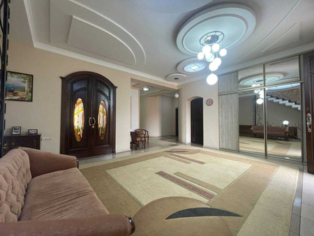 Продаётся дом 5,7 сот. в Яккасарайском районе J2127