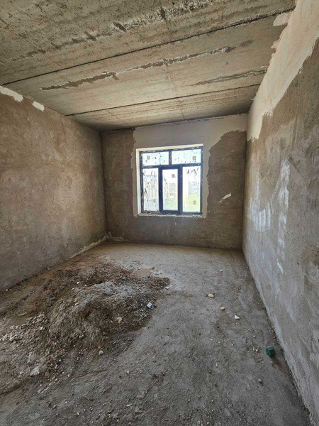 2 xonali 78m² 3-qavat sotiladi