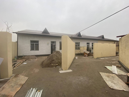 Продаётся новый дом 3комнатв в беловой отделки рисовый.