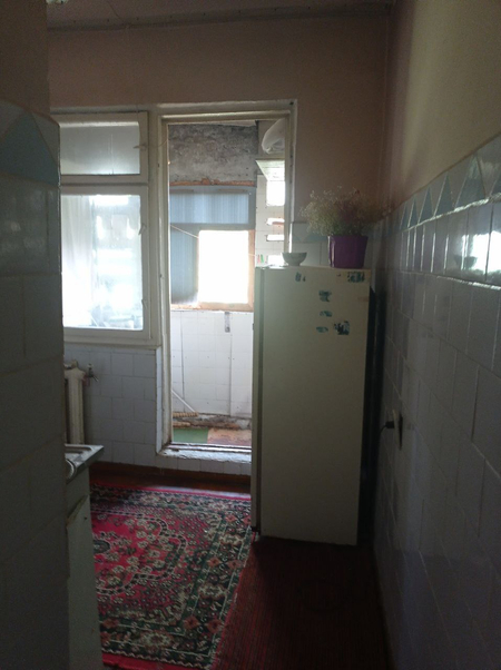Срочно срочно продается 1/4/4 Юнусабад 7. Общая площадь 42м.кв.