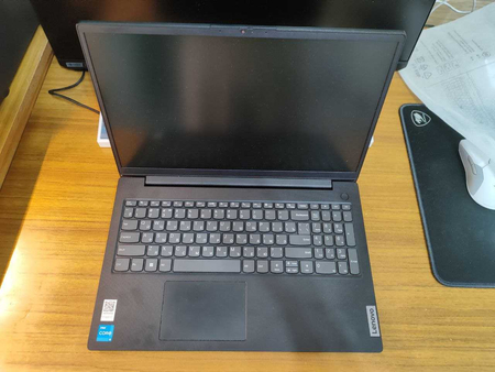 Ноутбук Lenovo V15 (core i3 1215U; 8Gb RAM; 256 Gb SSD; Windows 11)