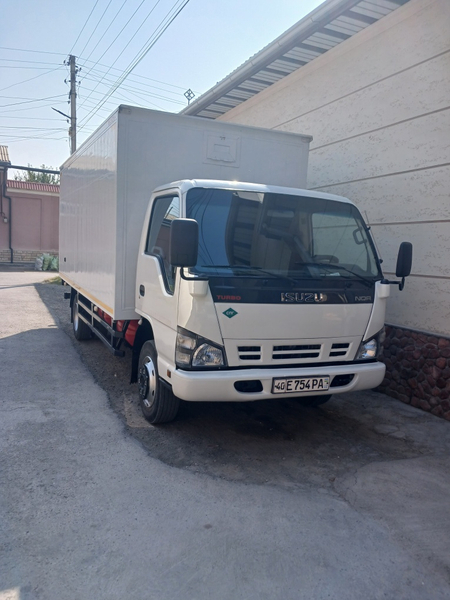 Isuzu nqr 71 pl грузавой 2012 yil