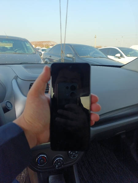 Telefon smartfon Tecno Pova 5 8/256GB holati ideal full komplektatsiya