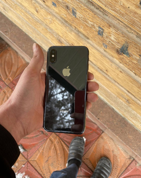 Iphone x 64/100 usilinniy