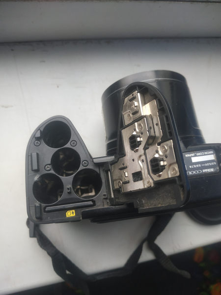 Nikon sotiladi 1