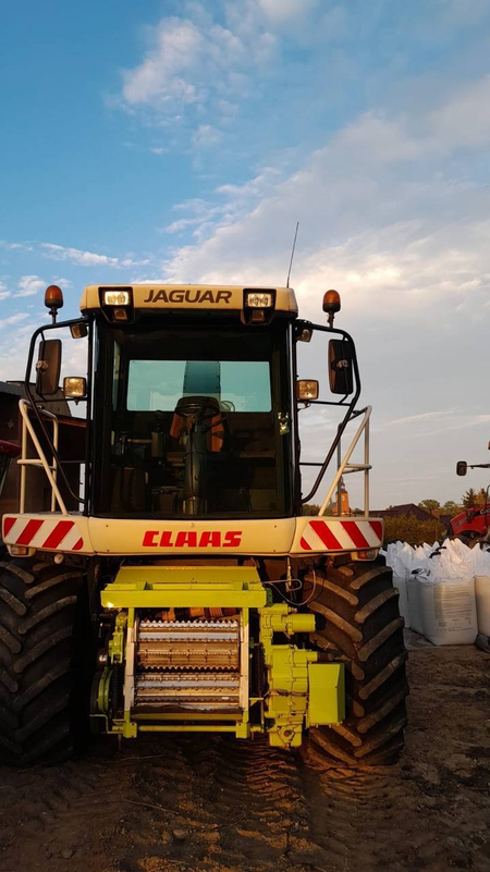 Сlaas Jaguar 870. Xolati ideal.2007 yil.Texnika pashti yangii.