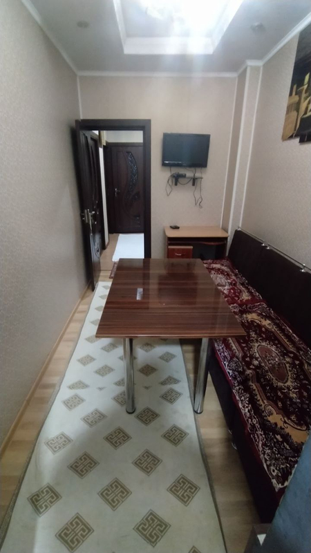 Срочно квартира сотилади.Подвали хам бор