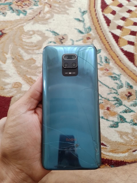 Redmi note 9 pro 6/128 holati ideal aybi orqa shishasi singan