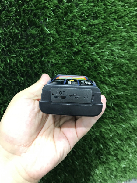 G8800 yengi telefon