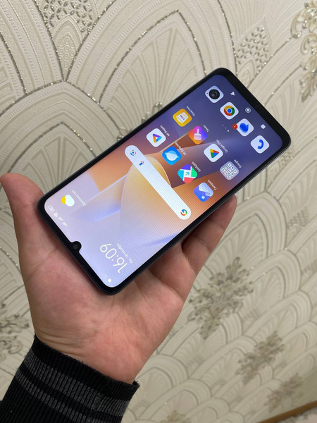 Redmi 13C 8+8/256gb Yaxshi holatda