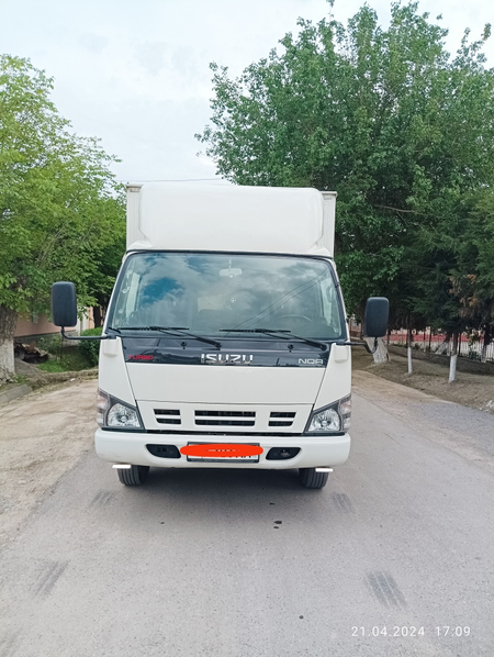 ISUZU  NQR   Yili  2019