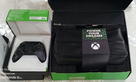 Xbox series x 1TB в идеальном состоянии как новый