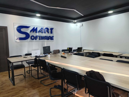 Офисы в коворкинг зоне + Юридический адрес. Аренда офиса / Coworking