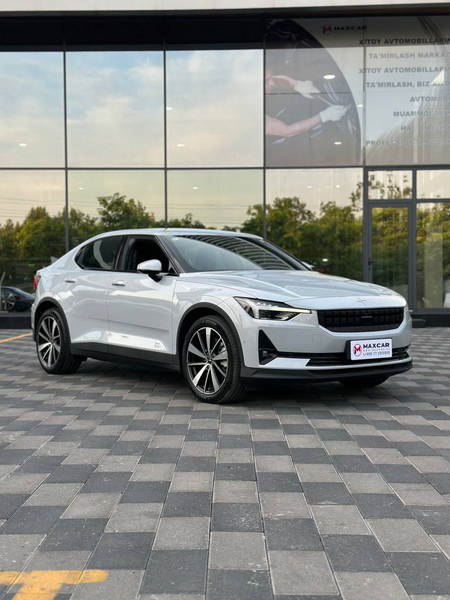 VOLVO POLESTAR 2 продайотся в авто салоне