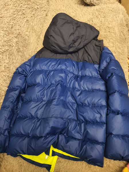 Куртка на подростка 12-13 лет. Nike оригинал