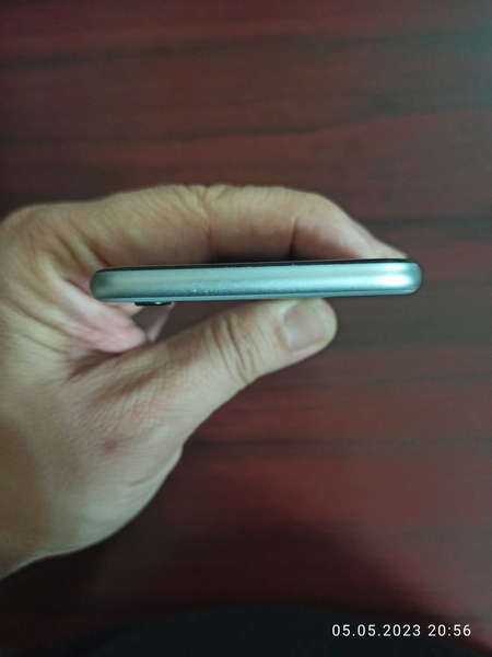 Продам iphone 6 64 gb silver