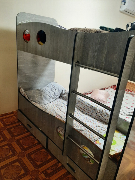 Deskiy 2 etajli divan