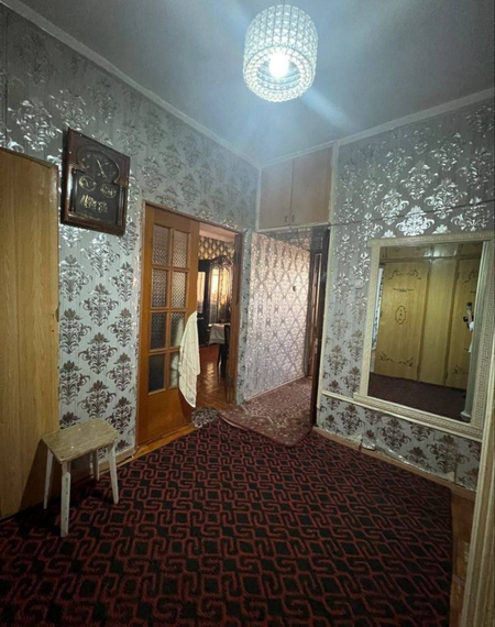 Сдается 3 комнатная квартира на массиве Карасу 6. 350 у.е.