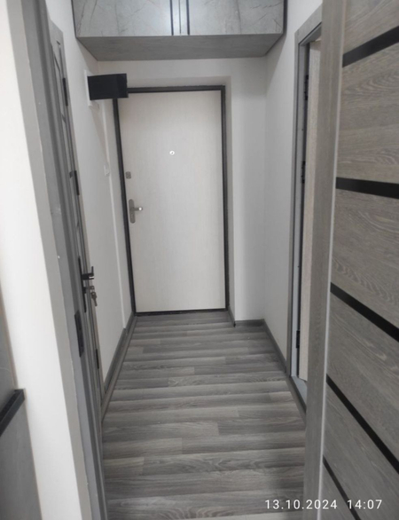 Аренда 1 хона койлик  метро\\n\\n1. 28 metr kvadrat\\n2. Kir yuvadigan m