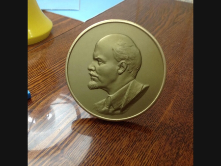 Продам барельеф Ленина