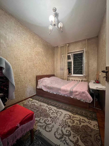 Юнусабад 17 квартал 2/2/5 продаётся квартира