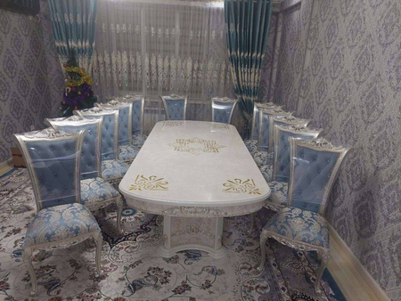 Stol-Stul Kamplekt Yonģoq-Chinor dan Baquvat Arzon