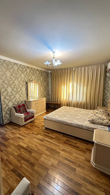СРОЧНО ПРОДАЮ 1 ком квартира в центре города ( метро Айбек )