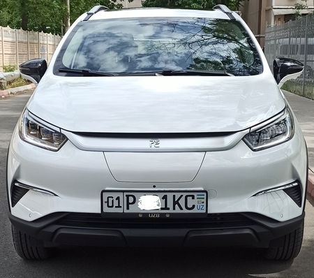 Продам электро автомобиль BYD YUAN PRO