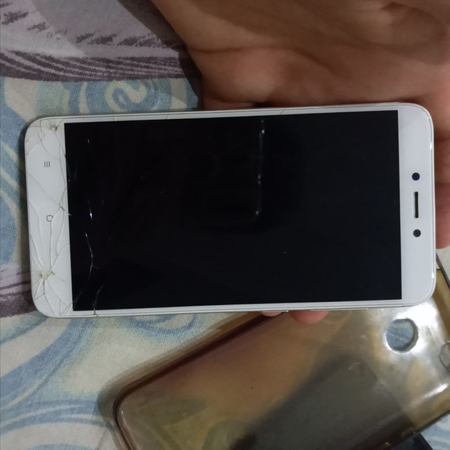 Redmi 5 sotiladi