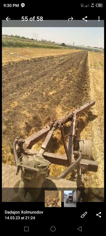Traktor sotiladi.