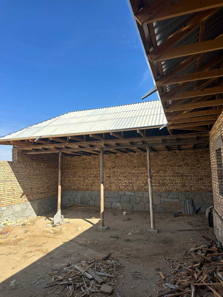 Hovli sotiladi, Dehbaland (loyiha asosida qurilgan)