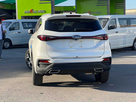 Jac s8 kross0ver