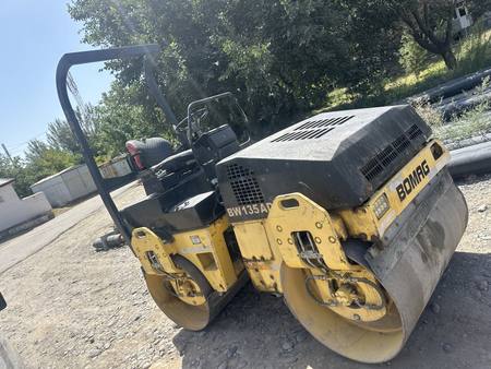 Вибро-каток BOMAG 135