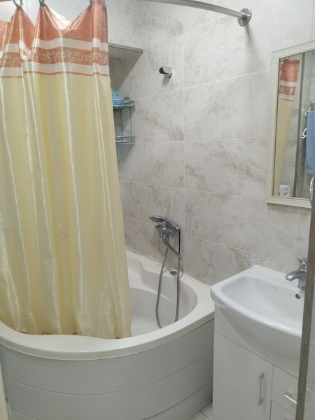 2-комнатная квартира, Ц-4 (ориентир - Алайский рынок)
