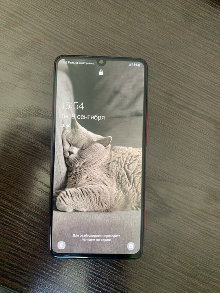Samsung A41 yaxshi holatda