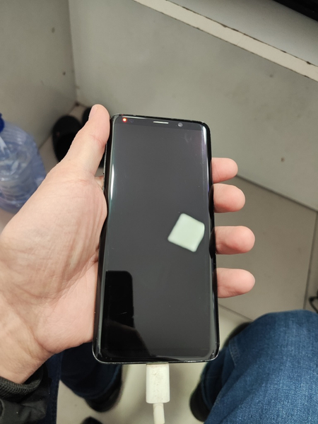 Samsung s9. Ideal