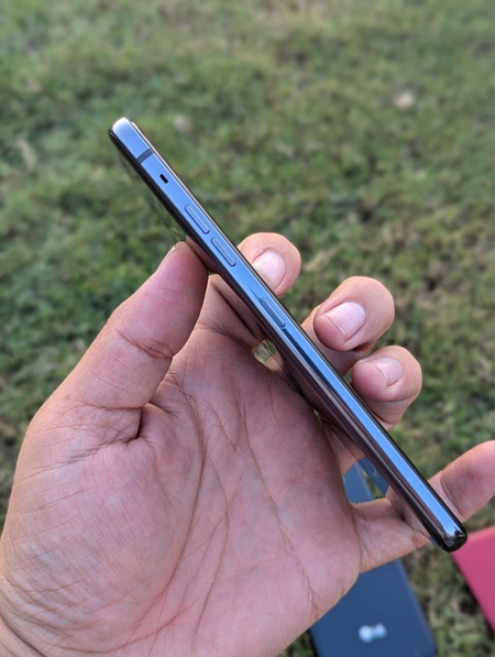 Lg g8 (6/128 в идеальном состоянии 6/128)