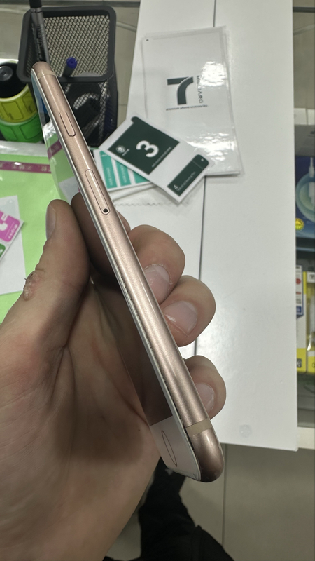 Iphone 8  64 gb