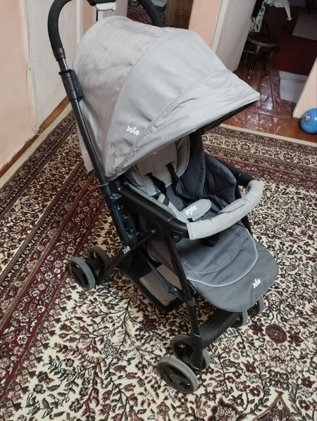 Срочно продаётся детская коляска