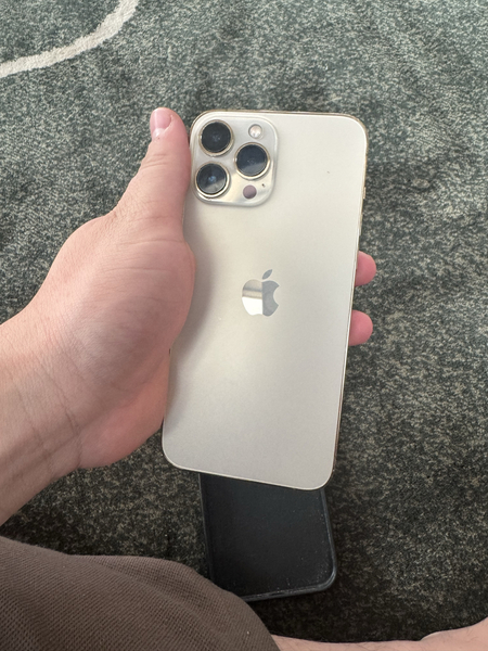 Iphone 13 pro max zòr holatda