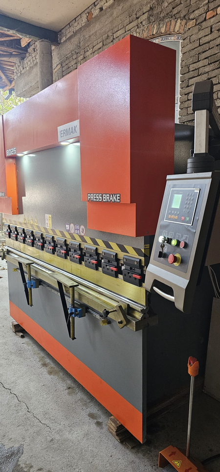 Листогиб ЧПУ 80Тх2500мм.(новая) Listagib stanok CHPU 80Tx2500mm