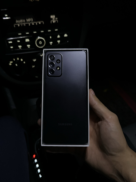Samsung A72 256gb