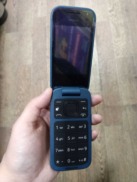 Nokia 2660 (blue)
