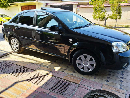 Продаётся Lacetti 1.8