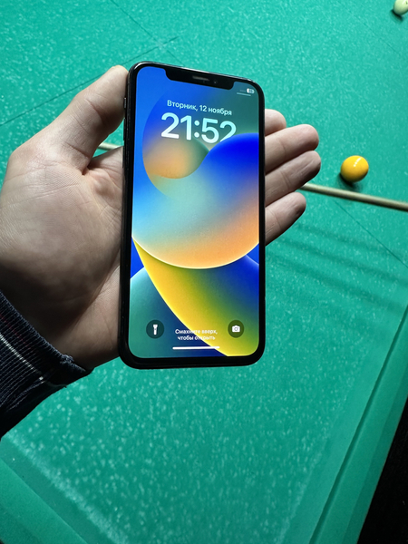 iphone X       .
